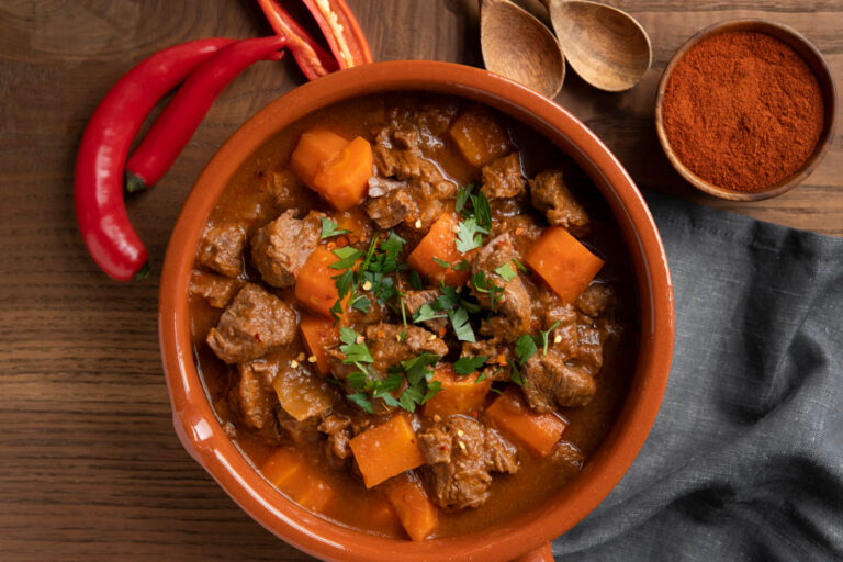 How to make goulash - ChampsDiet.com